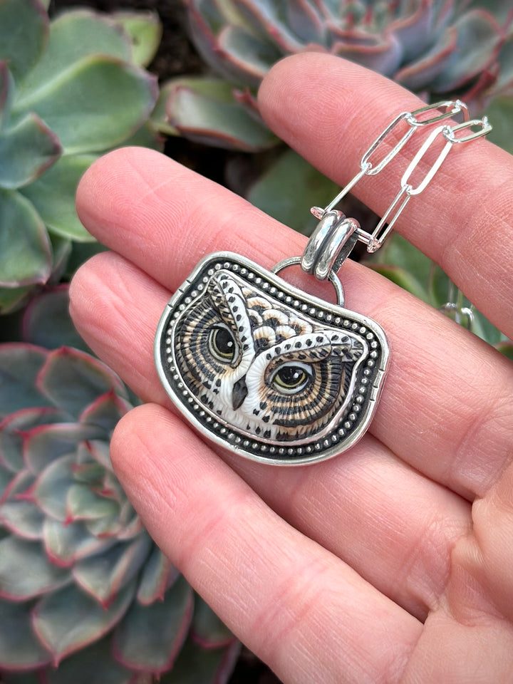 Laura Mears Porcelains – Silver Muse